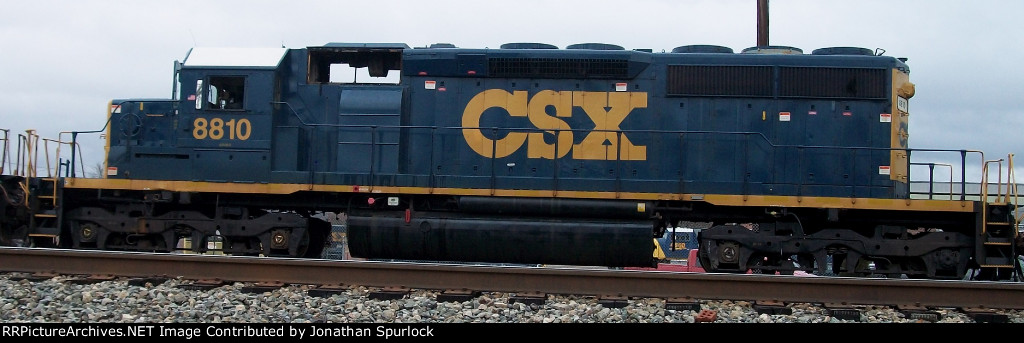 CSX 8810, conductor's side